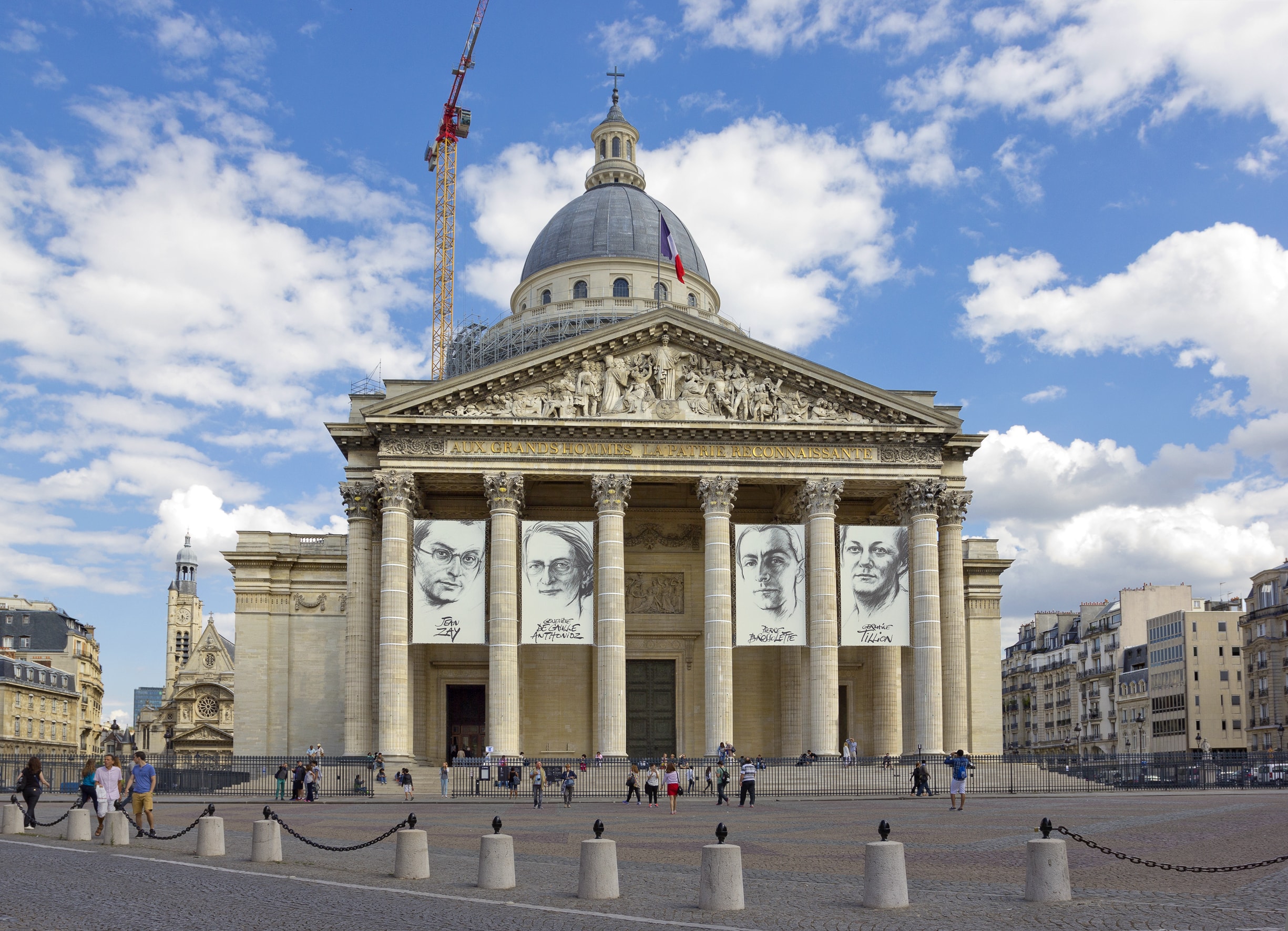 Pažintinė kelionė į Paryžių su ekskursijomis!